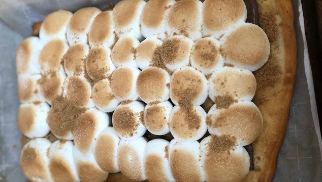 How to Make Sheet Pan S'mores - The Mom Maven